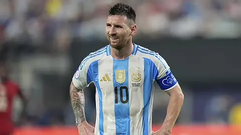 Lionel Messi xuất hiện trong danh sách triệu tập của Argentina